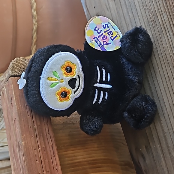 Palm Pals | Toys | 5 Santiago Sugar Skull Palm Pals Holiday | Poshmark